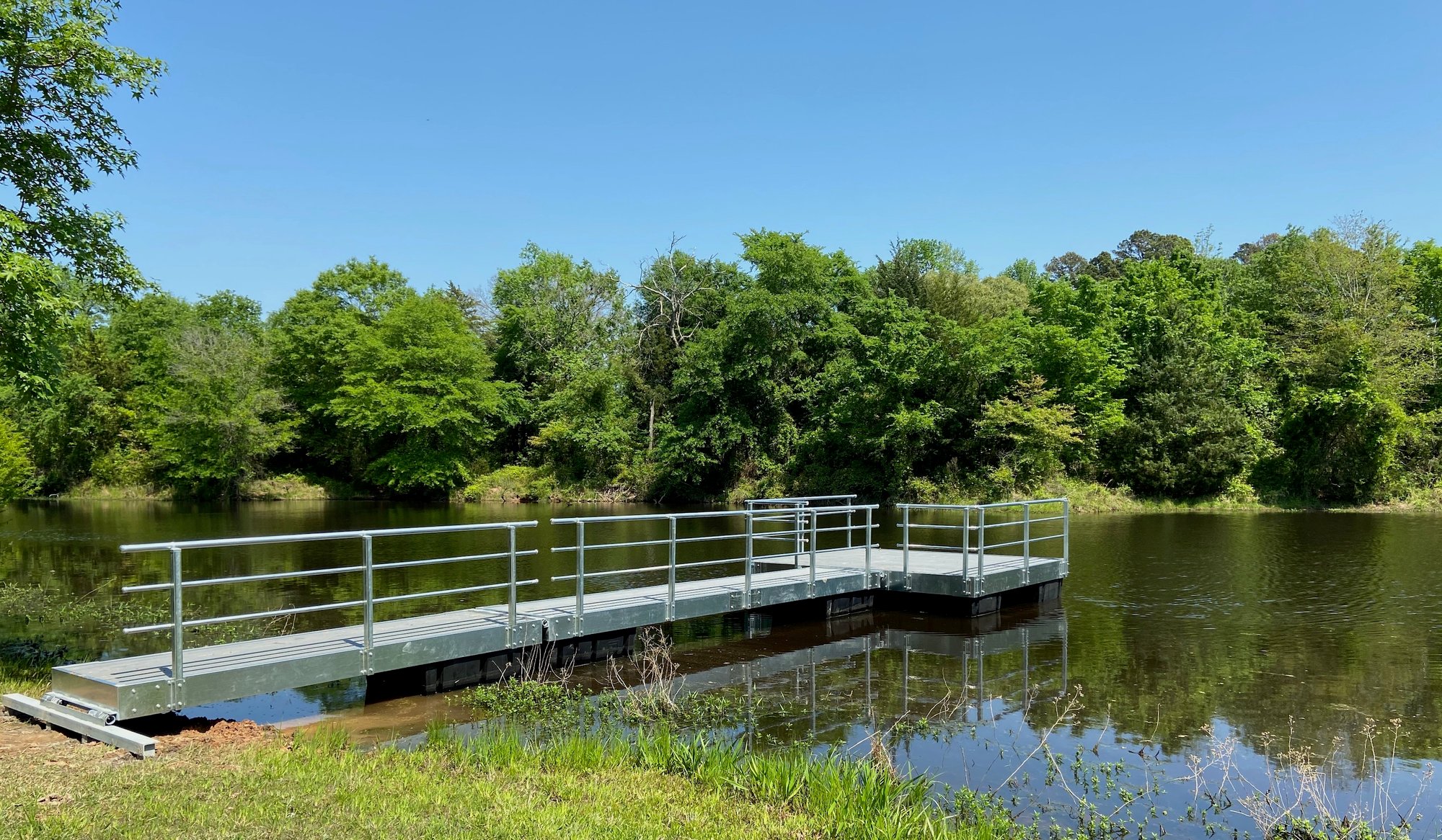 How to Choose the Right Dock for Your Pond or Lake